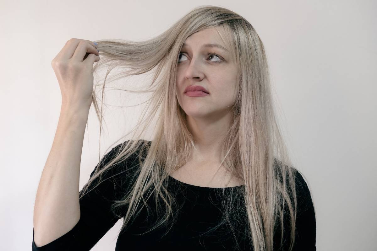 Comment hydrater les cheveux secs ? - Pearl & Beauty